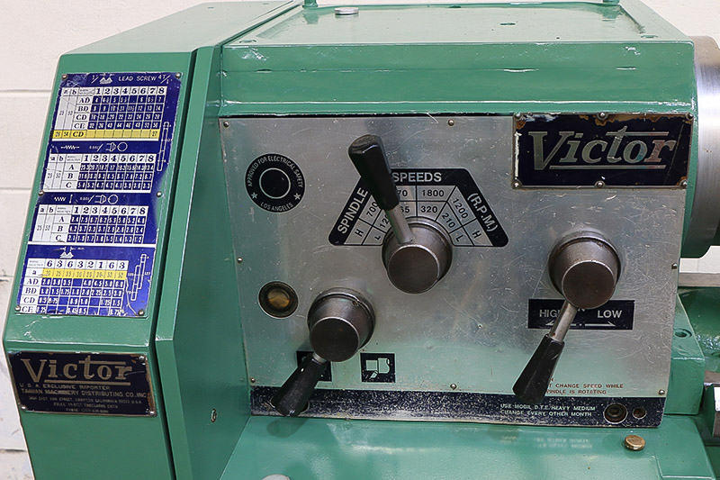 16'' Swing 40'' Centers Victor 1640 ENGINE LATHE (Ref No: 159110 ...