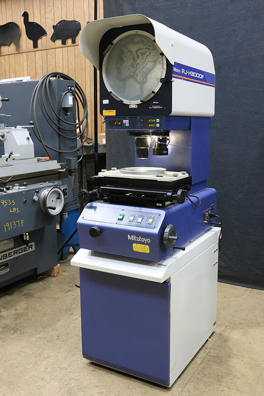 12'' Screen Mitutoyo PJ-H3000F, 2005, VERTICAL PROJECTION, BENCH MODEL ...