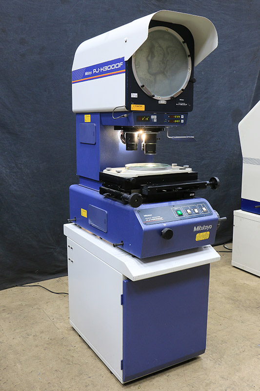 12'' Screen Mitutoyo PJ-H3000F, 2005, VERTICAL PROJECTION, BENCH MODEL ...