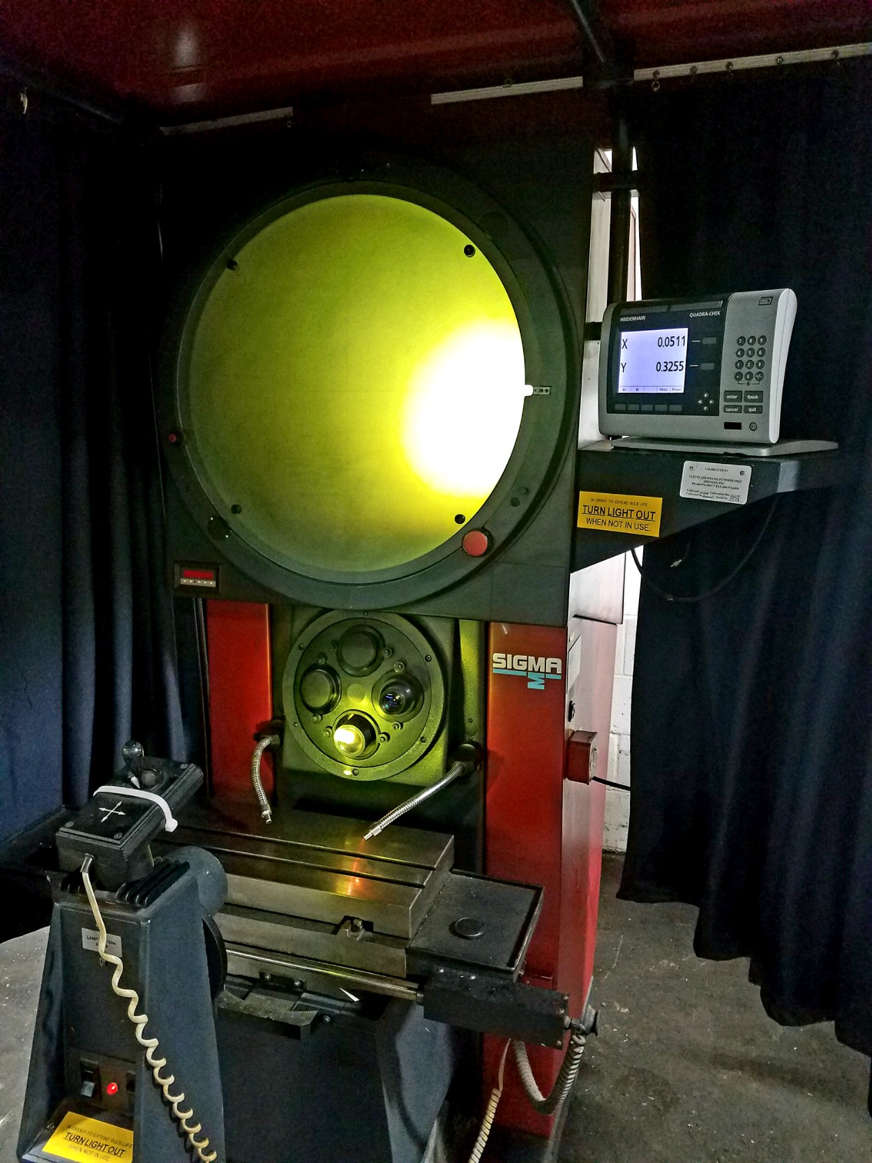 24'' Screen Starrett HF-600, New 2000, QC 100 DRO, OPTICAL COMPARATOR ...