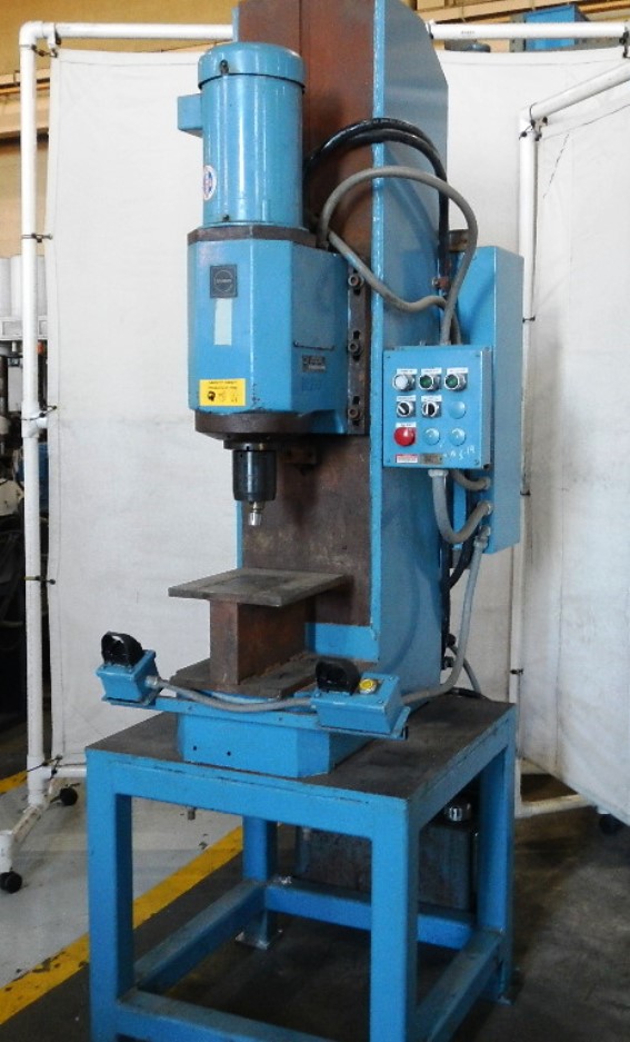 Fabricating, Miscellaneous - RIVETERS - Machinery Values