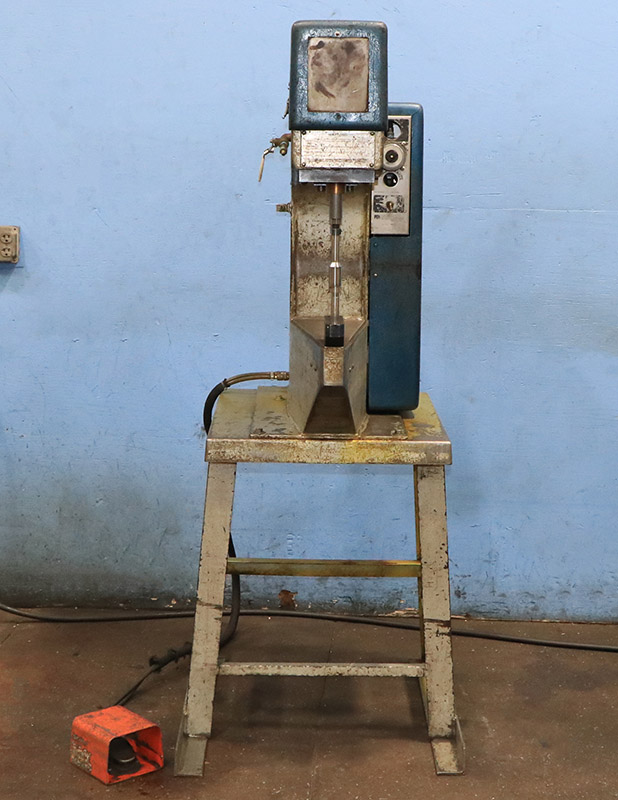 Presses - HARDWARE INSERTION PRESSES FOR SHEETMETAL - Machinery Values