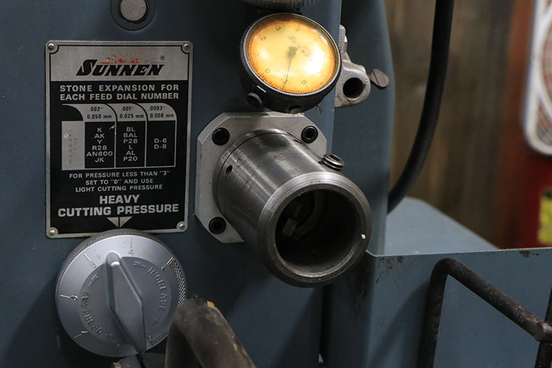 6.5'' Dia 16'' Stroke Sunnen MBB-1660, S/N: 84228, MANUAL STROKING HONE ...