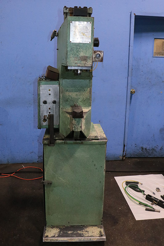 Presses - HARDWARE INSERTION PRESSES FOR SHEETMETAL - Machinery Values