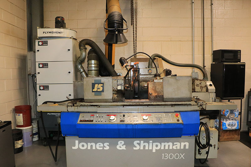 14'' Swing 27'' Centers Jones & Shipman 1300X, 1998, I.D ...