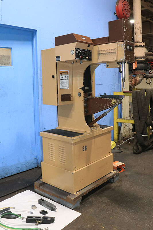 6 Ton 8.5'' Stroke Haeger HP6-B HARDWARE INSERTION PRESS (Ref No ...