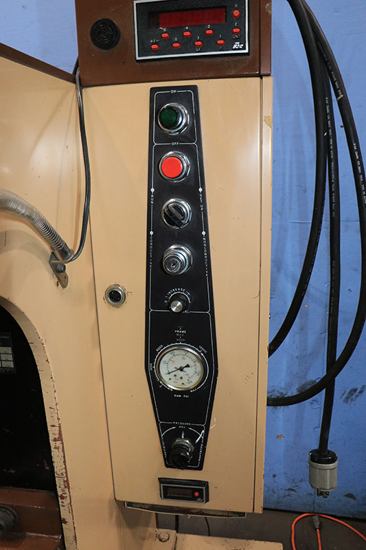 6 Ton 8.5'' Stroke Haeger HP6-B HARDWARE INSERTION PRESS (Ref No ...