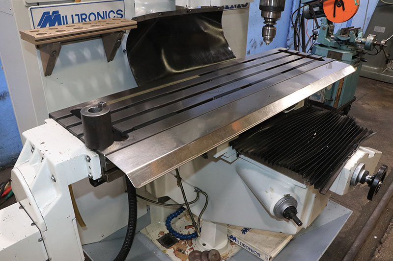 30'' X Axis 5HP Spindle Milltronics VKM3 CNC VERTICAL MILL (Ref No ...