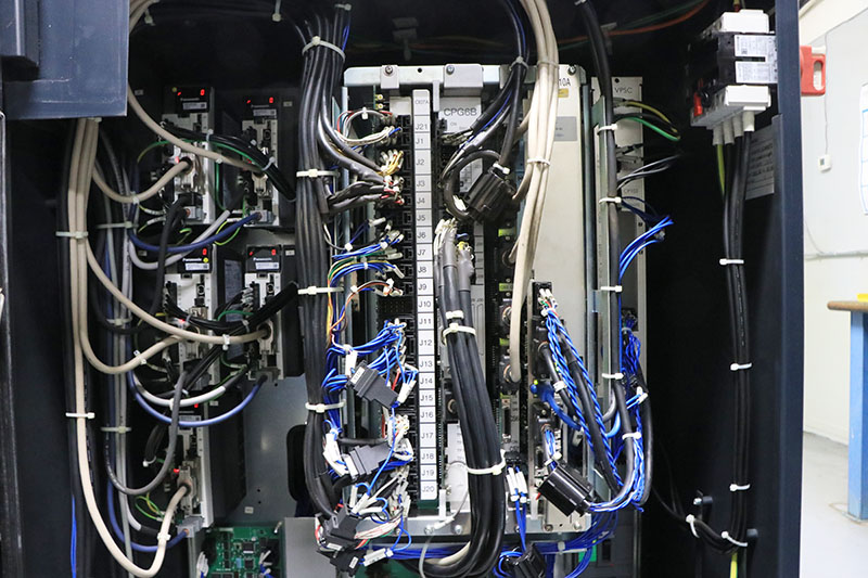 17.7'' Y Axis 25.6'' X Axis Makino U6 HEAT, 2016, 16.5Z, HYPER I CNC ...