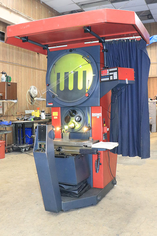 24'' Screen Starrett HF600, 2002, QC 2000 DRO w/PROG. GEO FUNCT., 10 ...