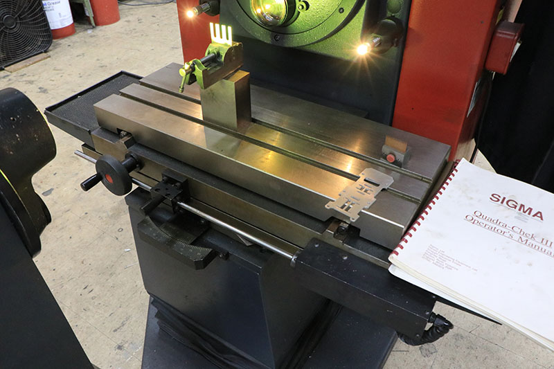 24'' Screen Starrett HF600, 2002, QC 2000 DRO w/PROG. GEO FUNCT., 10 ...
