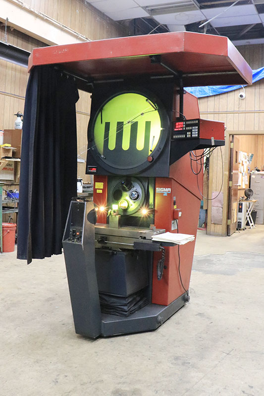 24'' Screen Starrett HF600, 2002, QC 2000 DRO w/PROG. GEO FUNCT., 10 ...