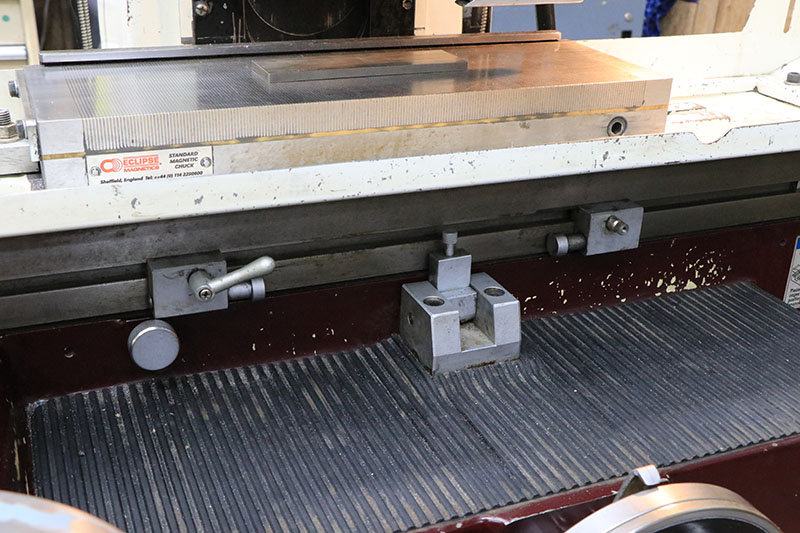 6'' Width 18'' Length Chevalier 618M, 2000, DRO, ROLLER BEARING TABLE ...