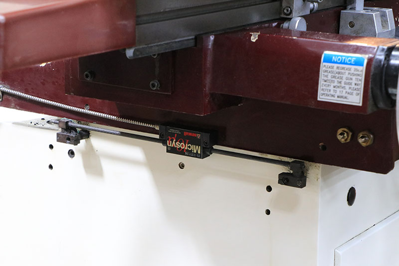 6'' Width 18'' Length Chevalier 618M, 2000, DRO, ROLLER BEARING TABLE ...