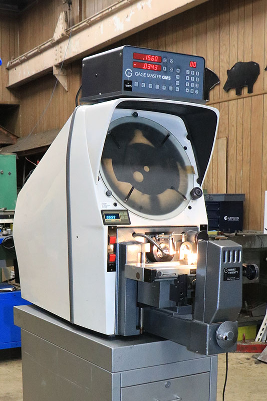 14'' Screen Gage-Master 29/GM5, 1993, GM5 DRO w/PROG. GEO FUNCT., 10X ...