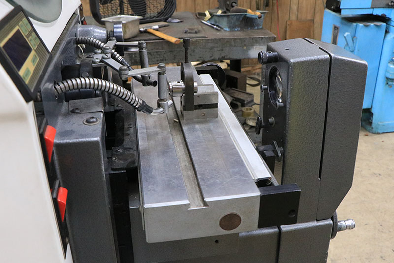 14'' Screen Gage-Master 29/GM5, 1993, GM5 DRO w/PROG. GEO FUNCT., 10X ...