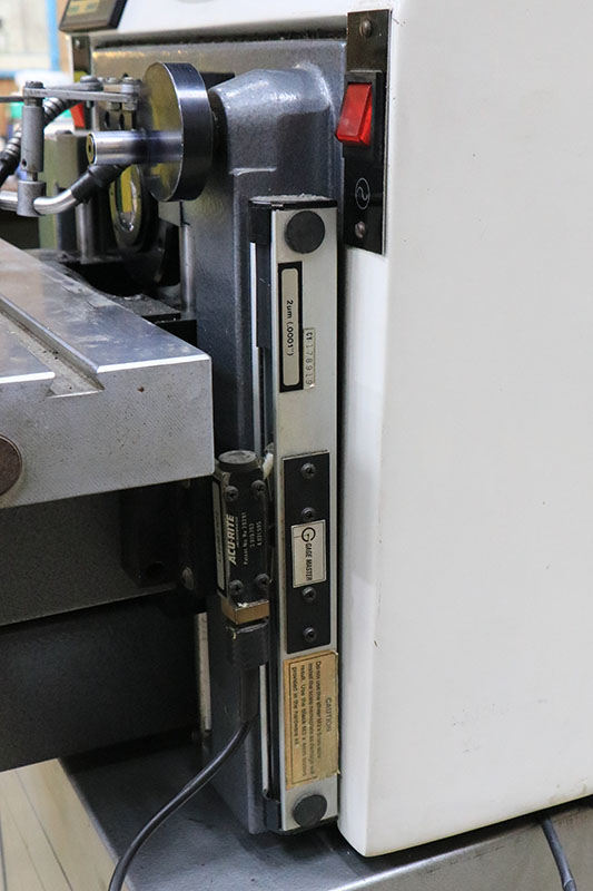 14'' Screen Gage-Master 29/GM5, 1993, GM5 DRO w/PROG. GEO FUNCT., 10X ...