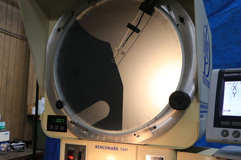 16'' Screen Dorsey Gage Co. BENCHMARK 16H, 2004, QC 200 DRO w/PROG. GEO ...