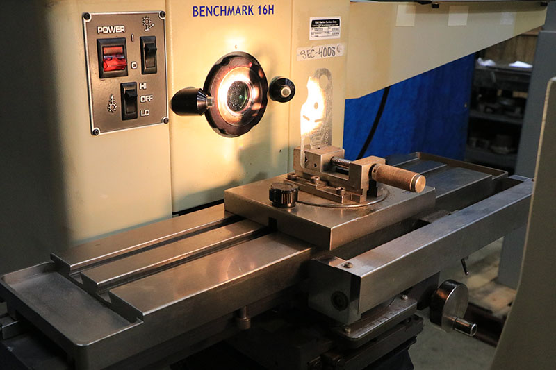 16'' Screen Dorsey Gage Co. BENCHMARK 16H, 2004, QC 200 DRO w/PROG. GEO ...