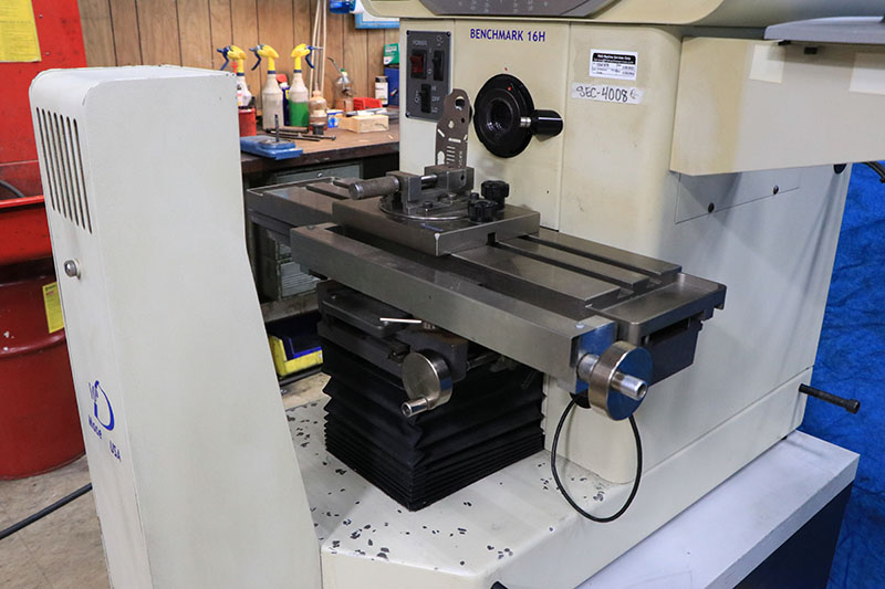 16'' Screen Dorsey Gage Co. BENCHMARK 16H, 2004, QC 200 DRO w/PROG. GEO ...