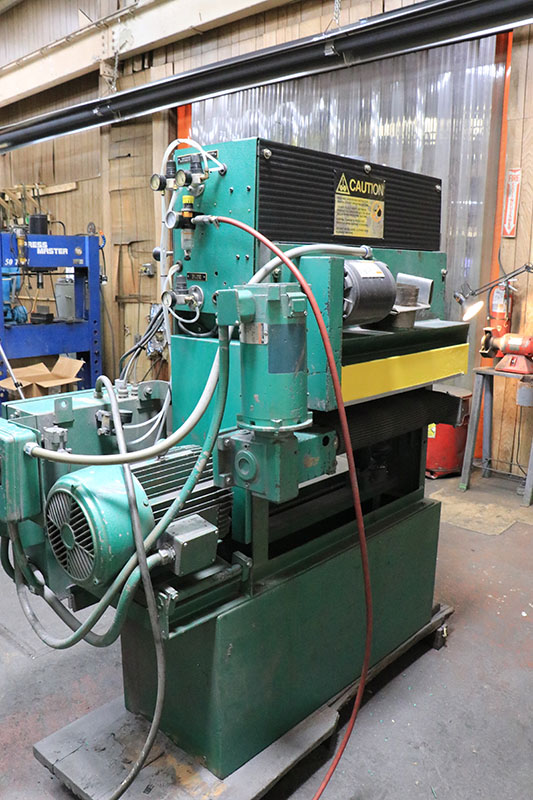 25'' Width Timesaver 125M, 1980, DRY, VARI-SPEED CONVEYOR BELT GRINDER ...