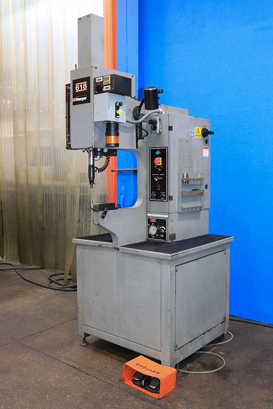 6 Ton 8'' Stroke Haeger 618 HARDWARE INSERTION PRESS (Ref No: 169008 ...