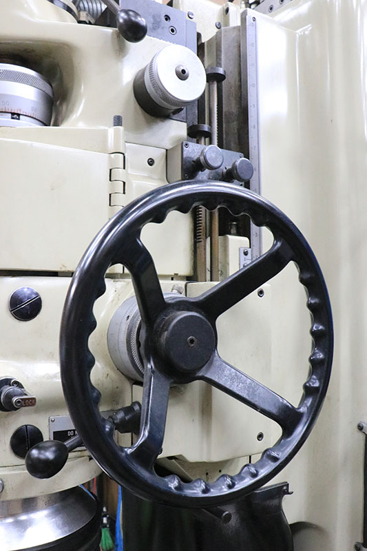 11'' Y Axis 18'' X Axis Moore G-18, NEW 1992, S/N: G-4284, SONY 2X DRO ...