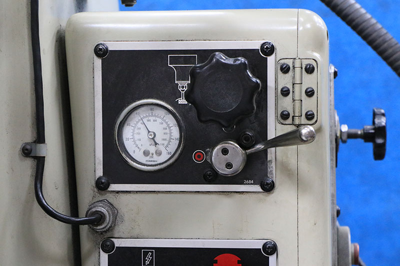 11'' Y Axis 18'' X Axis Moore G-18, NEW 1992, S/N: G-4284, SONY 2X DRO ...