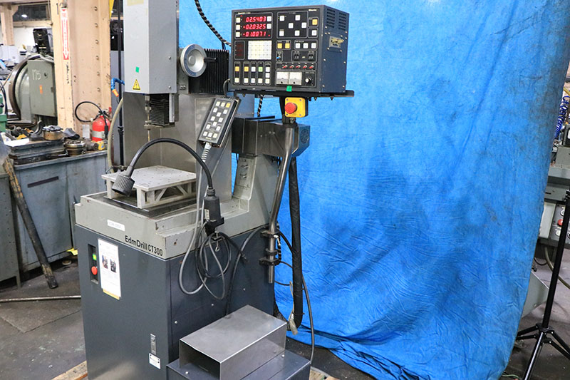 57 AMPS Current EDM CT300B, 1998, ELENIX CNC (NOT MANUAL) EDM HOLE ...