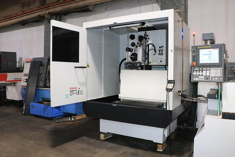 14.57'' Y Axis 21.65'' X Axis Fanuc ROBOCUT ALPHA 1Ic, 2006, Fanuc ...