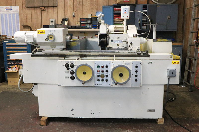 10'' Swing 31'' Centers Cincinnati-Milacron R-77, 1974, HYD. TABLE ...