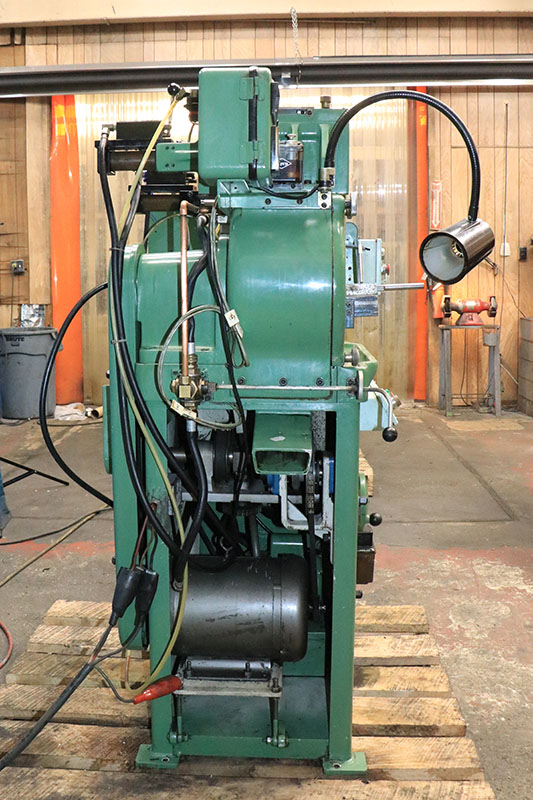 1.5'' Dia. Cap 7.5hp Motor HP Royal Master TG-12X4, 1994, AIR SENSING ...
