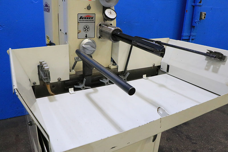 6.5'' Dia 16'' Stroke Sunnen MBB-1660-K, 2005, TOOLING, 115 V/1/60 ...